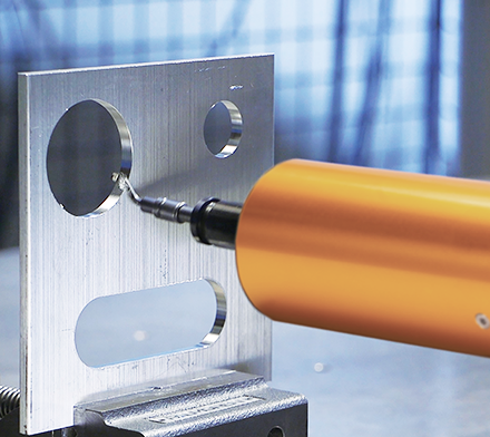 ATI与DIY-Robotics和RoboDK合作开发新的机器人去毛刺细胞包- EXPO21XX.com新闻